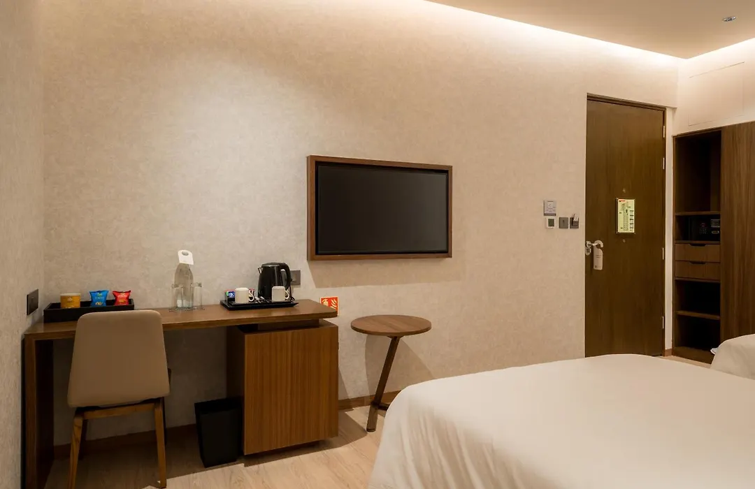 080 TRANSIT HOTEL, T2, TURUVEKERE